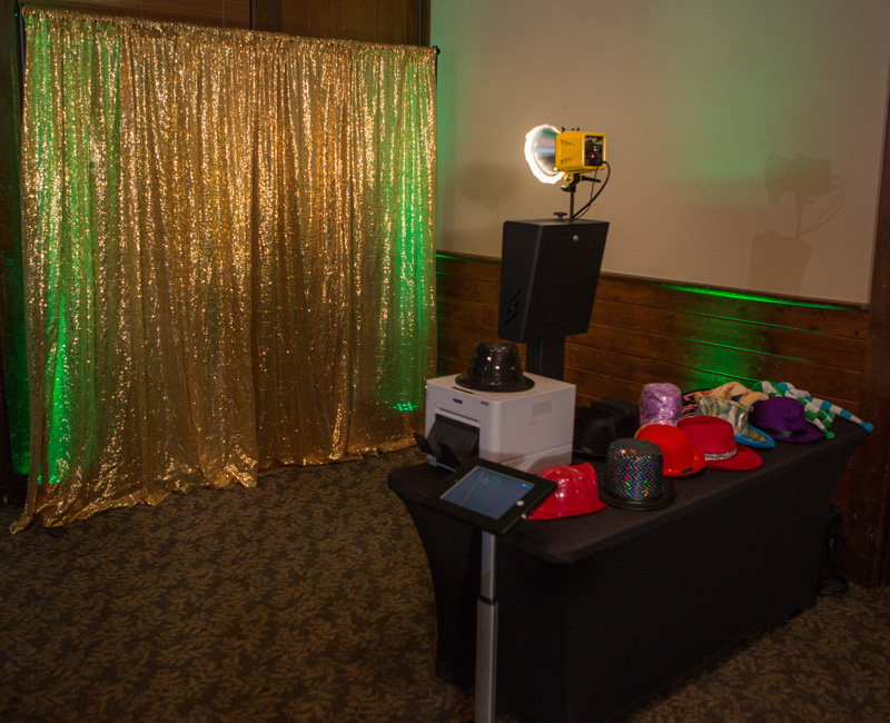 Open Air Photobooth - Photo Booth - Michiana